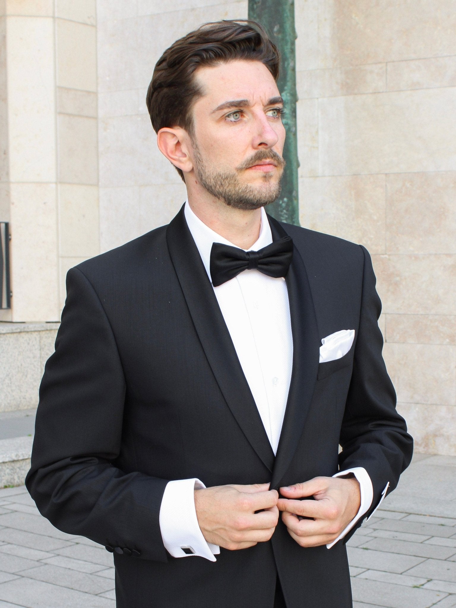 Tuxedo shirt with a piqué bib front